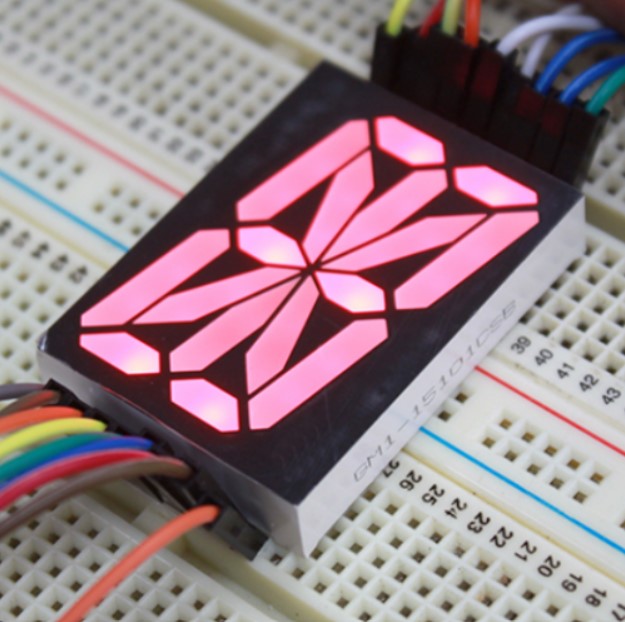 DISPLAY 16 SEGMENTOS CÁTODO COMÚN 0,8" - Electrostore